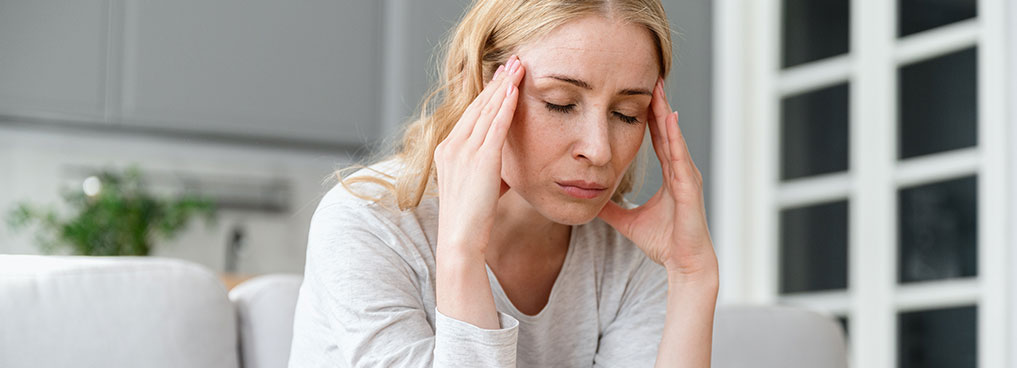 Neurolożka: migrena nie znika po menopauzie – to mit, który szkodzi ...